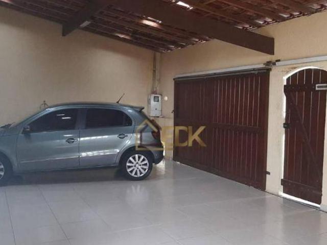 Sobrado com 2 dormitórios à venda, 200 m² por R$ 500.000 Vera Cruz Caçapava/SP
