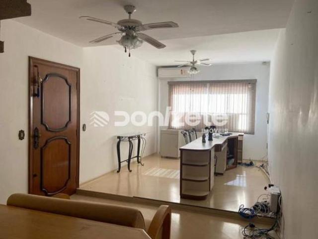Sobrado com 2 dormitórios à venda, 212 m² por R$ 850.000,00 Vila Valparaíso Santo André/SP