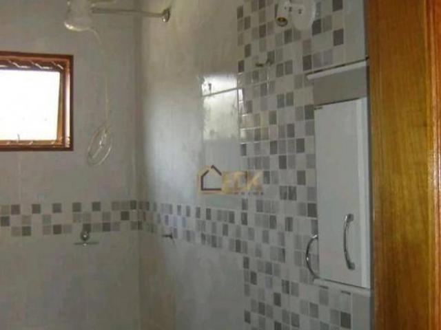 Sobrado com 2 dormitórios à venda, 250 m² por R$ 689.000 Freitas São José dos Campos/SP