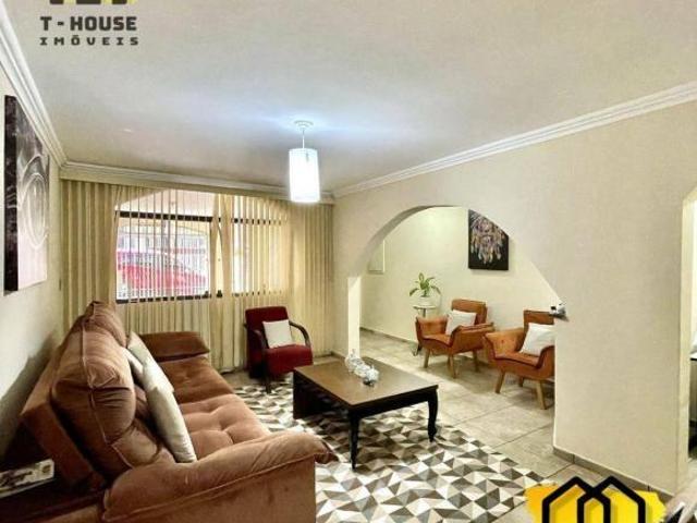 Sobrado com 2 dormitórios à venda, 278 m² por R$ 848.000,00 Nova Petrópolis São Bernardo do Camp