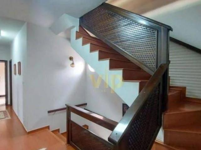 Sobrado com 2 dormitórios à venda, 320 m² por R$ 650.000,00 Centro Pouso Alegre/MG