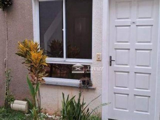 Sobrado com 2 dormitórios à venda, 49 m² por R$ 220.000,00 Cellebra Cotia/SP