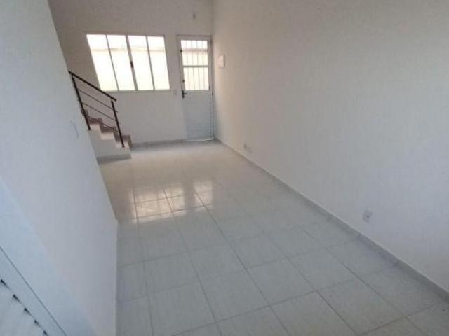 Sobrado com 2 dormitórios à venda, 59 m² por R$ 289.900 Vila São Paulo Mogi das Cruzes/SP