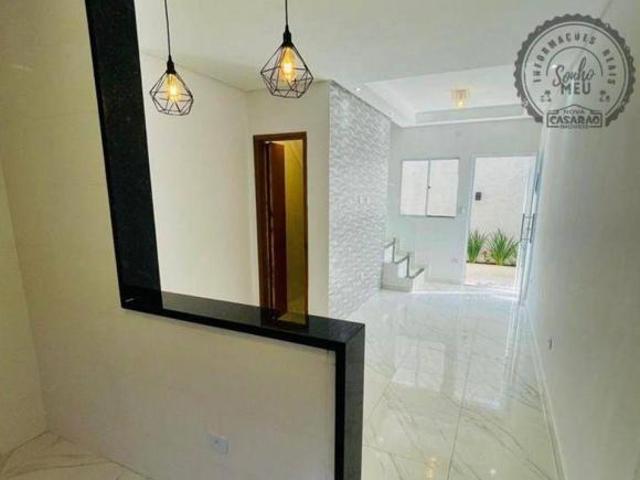 Sobrado com 2 dormitórios à venda, 61 m² por R$ 290.000,00 Maracanã Praia Grande/SP