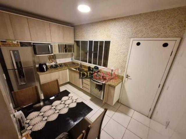 Sobrado com 2 dormitórios à venda, 61 m² por R$ 318.000,00 Itaquera São Paulo/SP