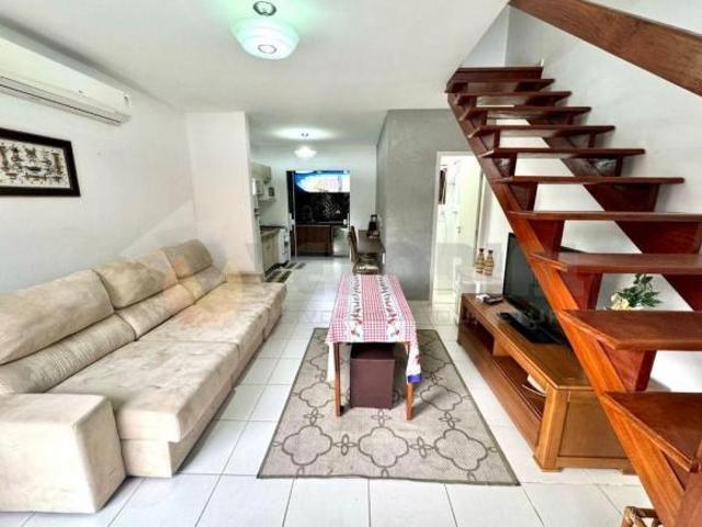 Sobrado com 2 dormitórios à venda, 64 m² por R$ 540.000,00 Martim de Sá Caraguatatuba/SP