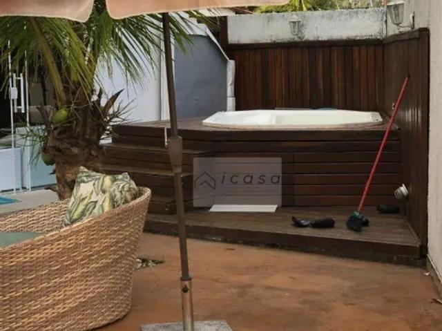 Sobrado com 2 dormitórios à venda, 68 m² por R$ 532.000,00 Martim de Sá Caraguatatuba/SP
