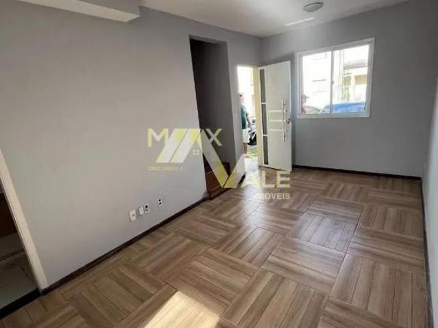 Sobrado com 2 dormitórios à venda, 68 m² por R$ 235.000 Jardim Colônia Jacareí/SP