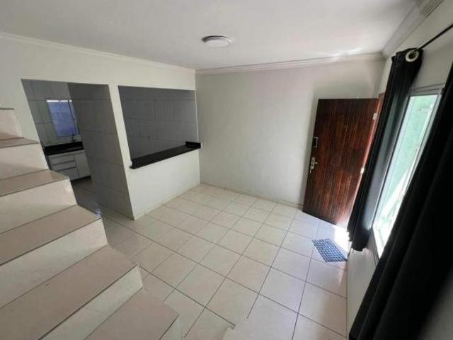 Sobrado com 2 dormitórios à venda, 68 m² por R$ 310.000,00 Tude Bastos Praia Grande/SP
