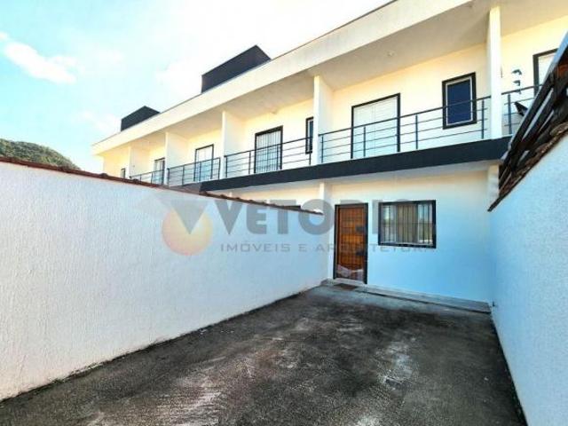 Sobrado com 2 dormitórios à venda, 74 m² por R$ 350.000,00 Capricórnio II Caraguatatuba/SP