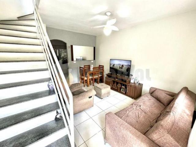Sobrado com 2 dormitórios à venda, 75 m² por R$ 420.000,00 Cidade Jardim Caraguatatuba/SP