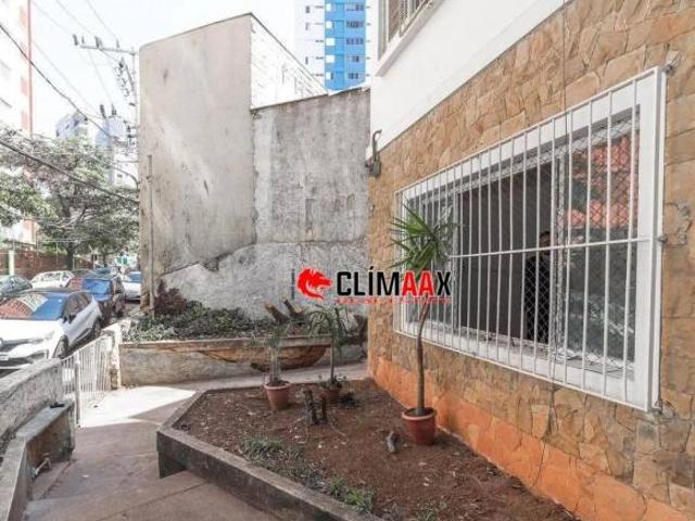 Sobrado em Vila Anglo Brasileira com 78m² de área construída e 120m² de terreno