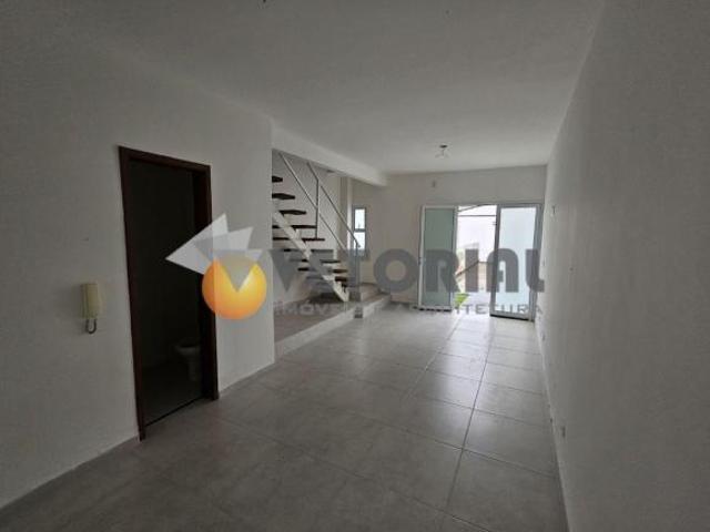 Sobrado com 2 dormitórios à venda, 80 m² por R$ 450.000,00 Massaguaçu Caraguatatuba/SP
