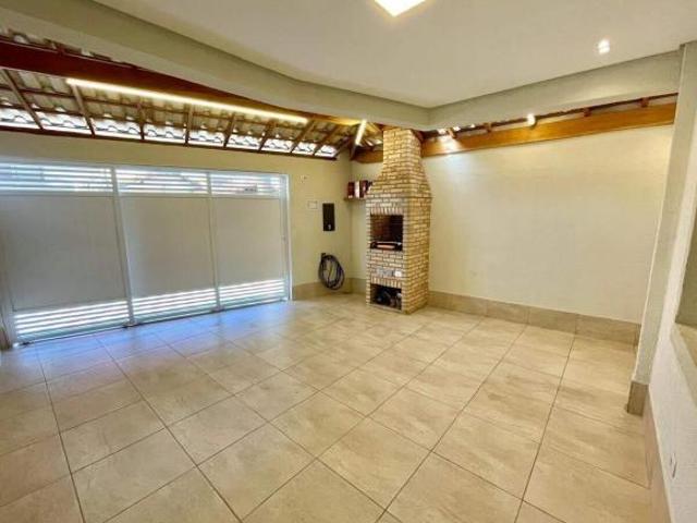 Sobrado com 2 dormitórios à venda, 90 m² por R$ 470.000,00 Maracanã Praia Grande/SP