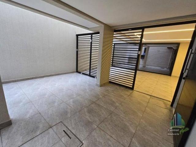 Sobrado com 2 dormitórios à venda, 93 m² por R$ 570.000,00 Tupi Praia Grande/SP