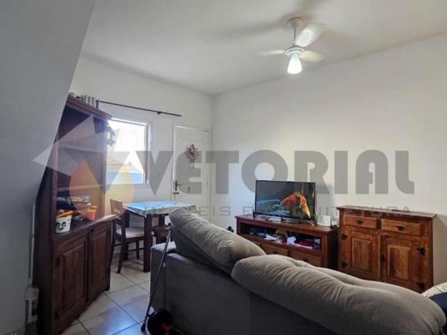 Sobrado com 2 dormitórios à venda, 97 m² por R$ 330.000,00 Golfinho Caraguatatuba/SP
