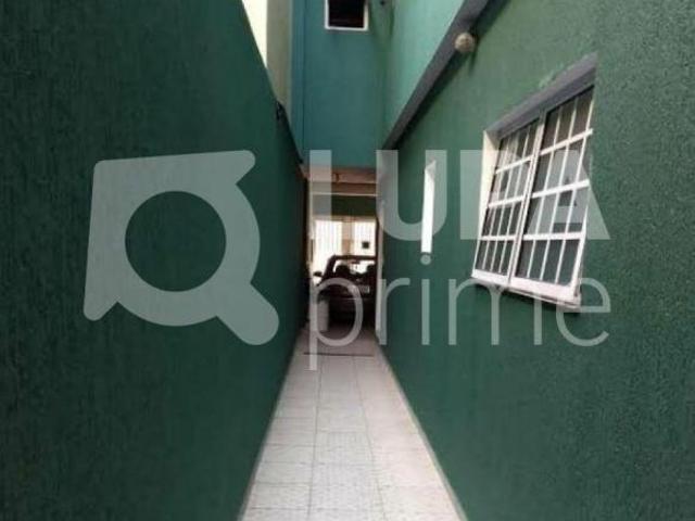 Sobrado com 2 dormitórios à venda no Jardim Estrela D&apos alva