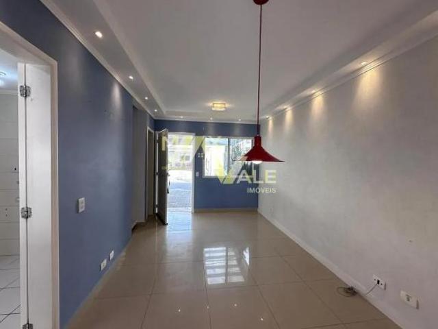 Sobrado com 2 dormitórios à venda no Villa Branca no condomínio fechado Residence Club, 90 m² por R$