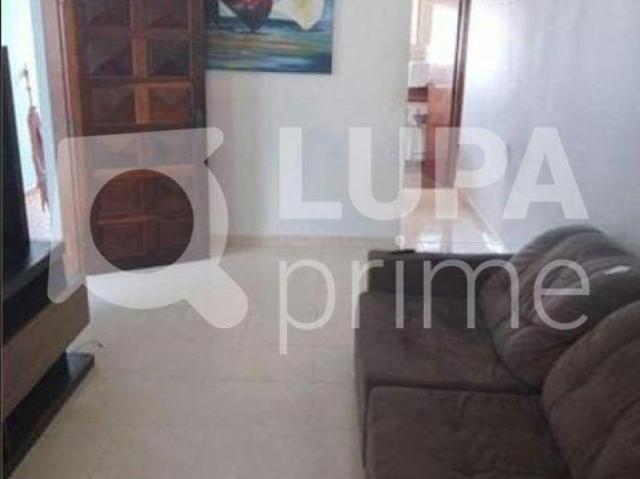 Sobrado com 2 dormitórios á venda na Vila Basileia
