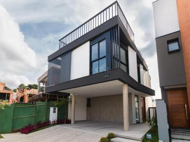 Sobrado com 2 dormitórios à venda por R$ 1.390.000,00 Santa Cândida Curitiba/PR