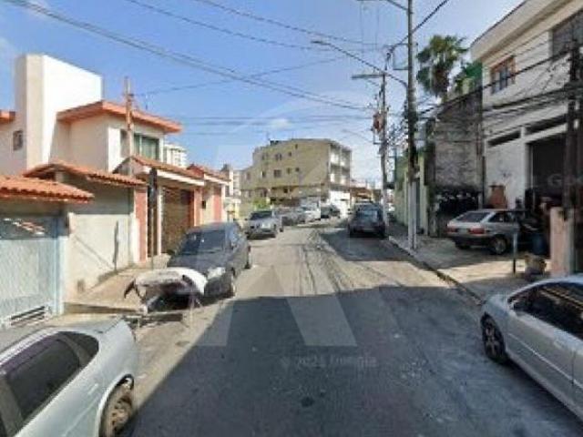 Sobrado com 2 dormitórios e 1 vaga de garagem na Vila Gustavo