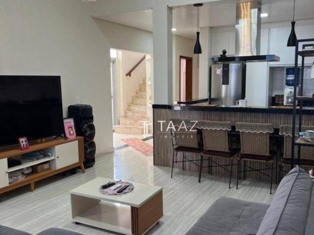 Sobrado com 2 dormitórios, sendo 1 suíte à venda, 174 m² por R$ 900.000,00 Condomínio Vila Paraty