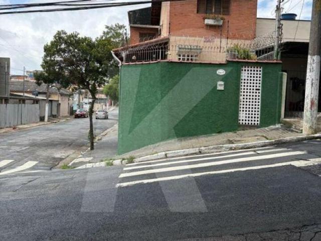 Sobrado com 2 Dormitórios, sendo 2 suítes, 2 Vagas de Garagem Parada Inglesa