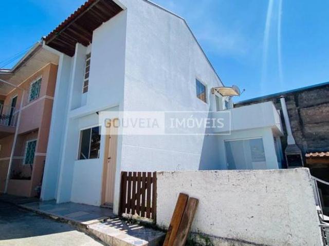 Sobrado com 2 Dormitórios, 1 Suíte, 90 m², à venda por R$399.000 Pilarzinho, Curitiba PR