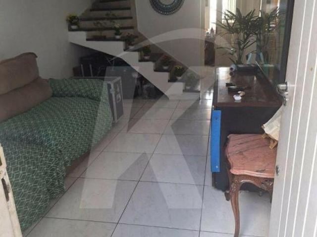 Sobrado com 2 quartos, 1 vaga e salão de festa Vila Gustavo