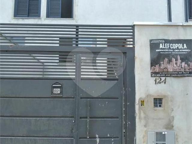 Sobrado com 2 quartos à venda em Vila nivi SP