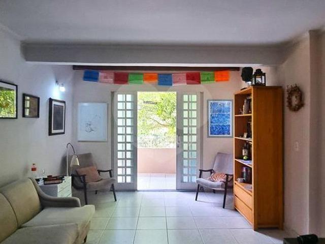 Sobrado com 2 quartos à venda em Cerqueira César SP