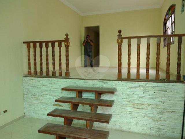 Sobrado com 2 quartos à venda em Chora menino SP