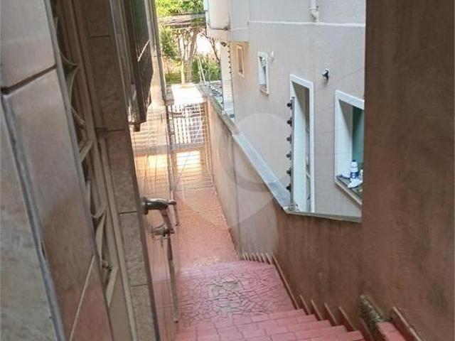 Sobrado com 2 quartos à venda em Chora menino SP