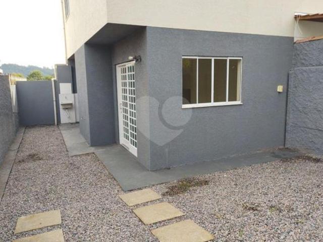 Sobrado com 2 quartos à venda em Estância Santa Helena SP