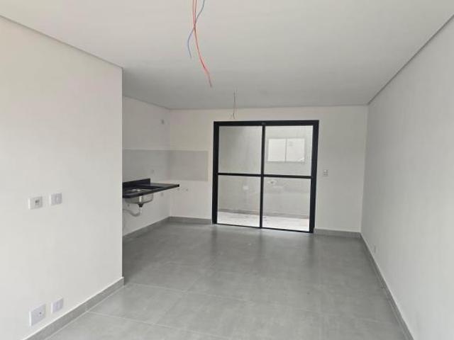Sobrado com 2 quartos à venda no Bairro Pestana em Osasco com 64m² e 1 vaga de carro próximo ao Supe