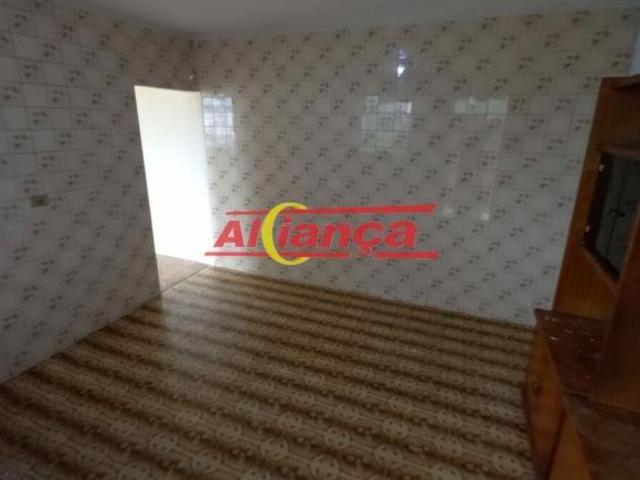 SOBRADO COM 2 QUARTOS + GARAGEM PARA 3 CARROS CIDADE ARACILIA GUARULHOS SP