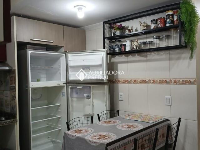 Sobrado com 2 quartos e 117m² para alugar em Auxiliadora, Gravataí