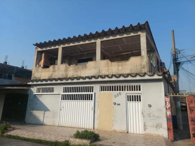 Sobrado com 2 Quartos e 1 banheiro à Venda, 105 m² por R$ 280.000