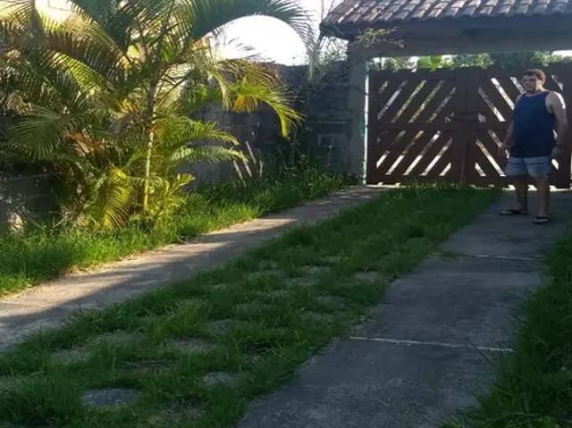 Sobrado com 2 Quartos e 1 banheiro à Venda, 60 m² por R$ 165.000