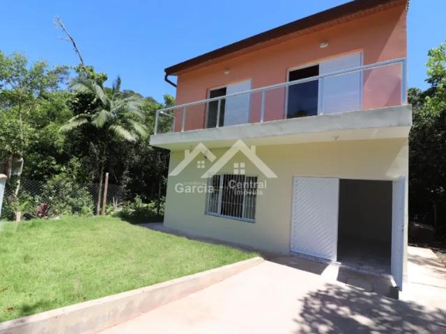 Sobrado com 2 Quartos e 1 banheiro à Venda, 70 m² por R$ 380.000