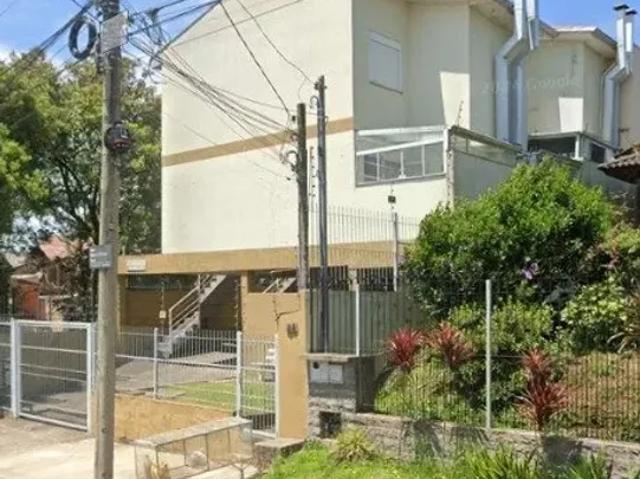 Sobrado com 2 Quartos e 1 banheiro à Venda, 92 m² por R$ 190.000