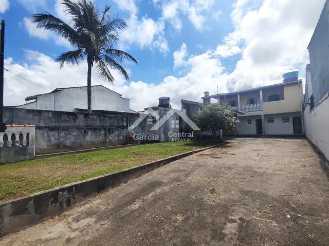 Sobrado com 2 Quartos e 2 banheiros à Venda, 149 m² por R$ 300.000