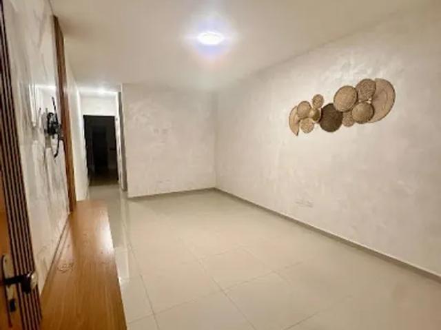 Sobrado com 2 Quartos e 2 banheiros à Venda, 100 m² por R$ 470.000