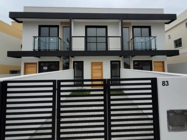 Sobrado com 2 Quartos e 2 banheiros à Venda, 100 m² por R$ 415.000