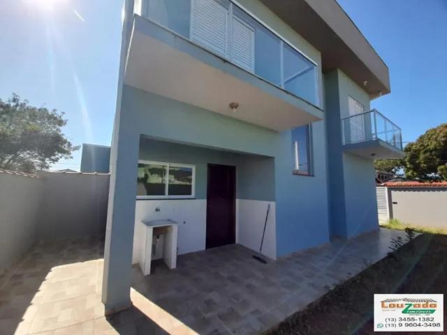 Sobrado com 2 Quartos e 2 banheiros à Venda, 128 m² por R$ 310.000