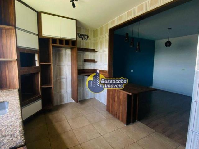 Sobrado com 2 Quartos e 2 banheiros à Venda, 132 m² por R$ 350.000