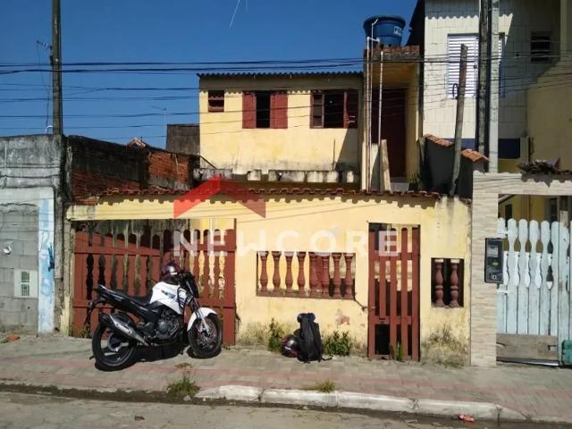 Sobrado com 2 Quartos e 2 banheiros à Venda, 50 m² por R$ 104.300