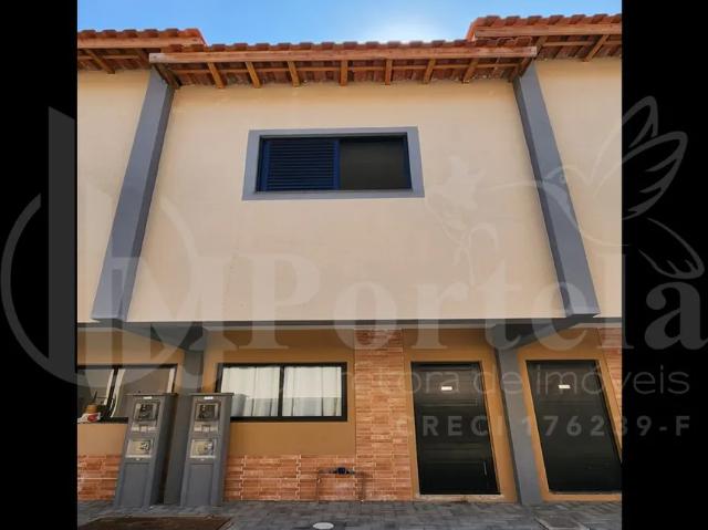 Sobrado com 2 Quartos e 2 banheiros à Venda, 51 m² por R$ 219.999