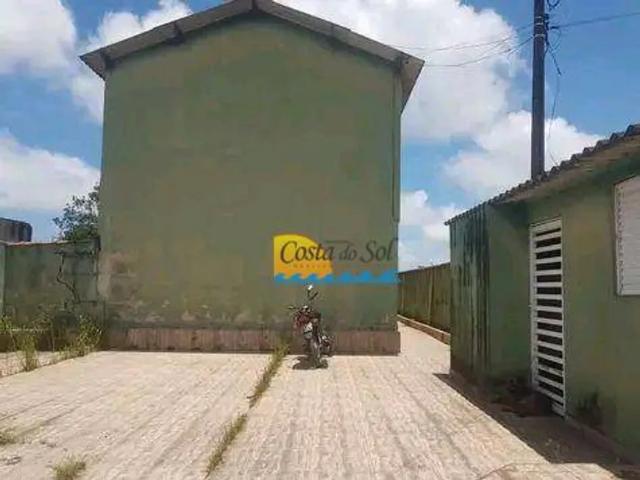 Sobrado com 2 Quartos e 2 banheiros à Venda, 65 m² por R$ 100.000