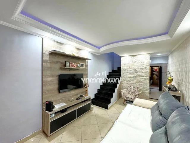 Sobrado com 2 Quartos e 2 banheiros à Venda, 75 m² por R$ 500.000